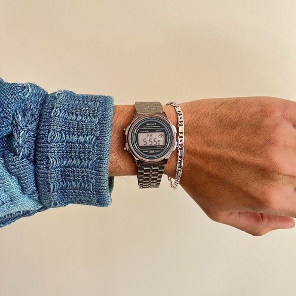 Accessories | Vintage Style Round Black Stainless Steel Digital Watch ...